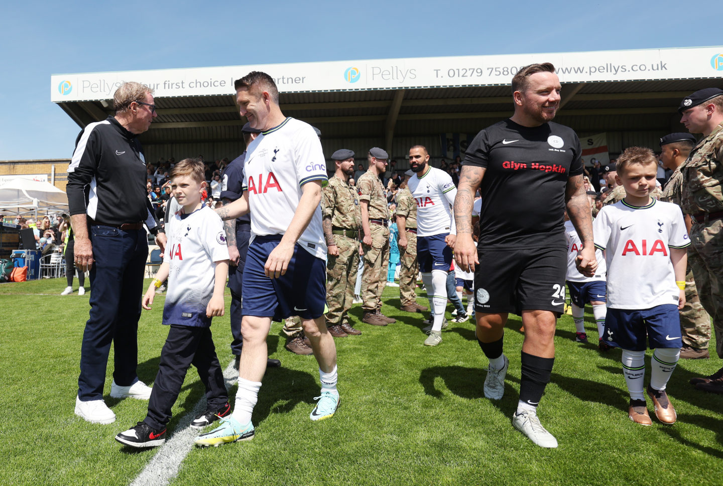 Jamie O'Hara warns Man City player against Spurs move; would not start ...