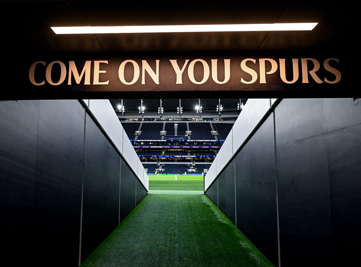 'I felt cherished by him' - Former Spurs star explains why he loved ...