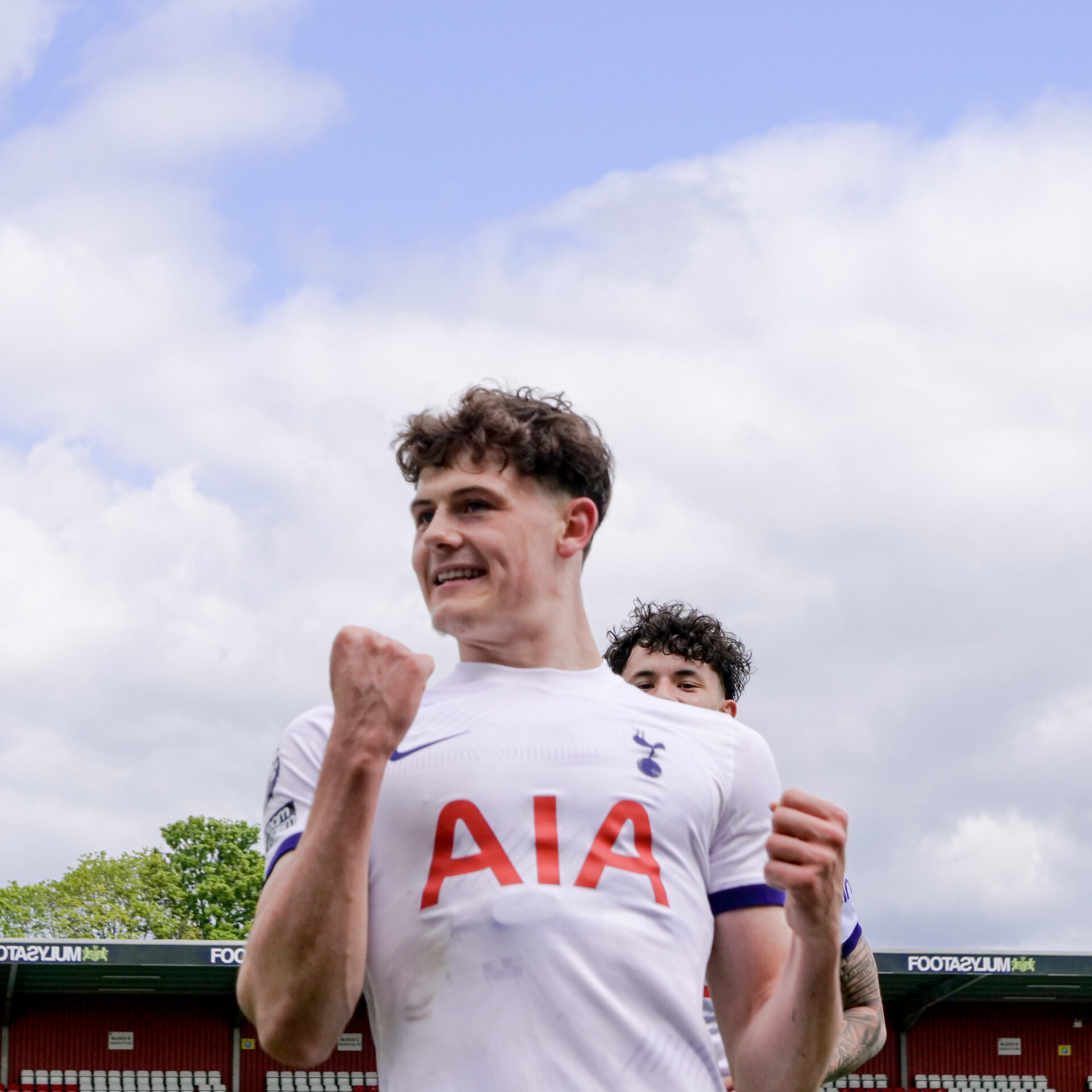 Report: Tottenham reward prolific forward with new contract - Spurs Web