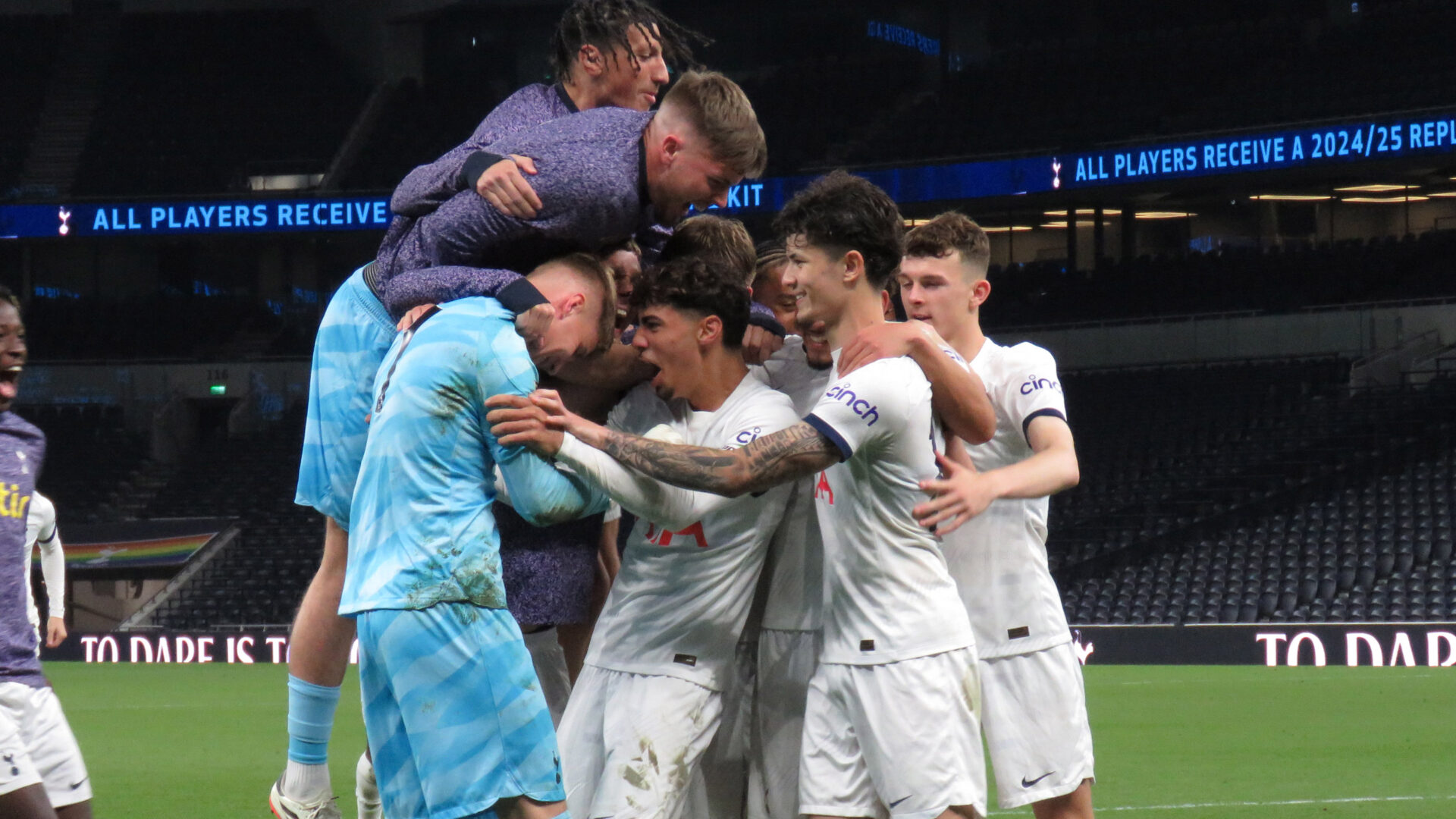 Spurs v Liverpool: PL2 Match Report – Hall & Gunter star in Tottenham ...