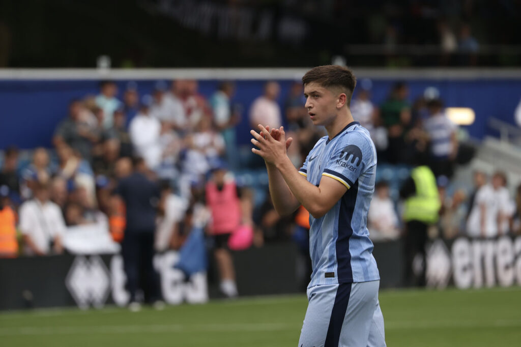 Alasdair Gold makes a surprising reveal about Mikey Moore in Spurs ...