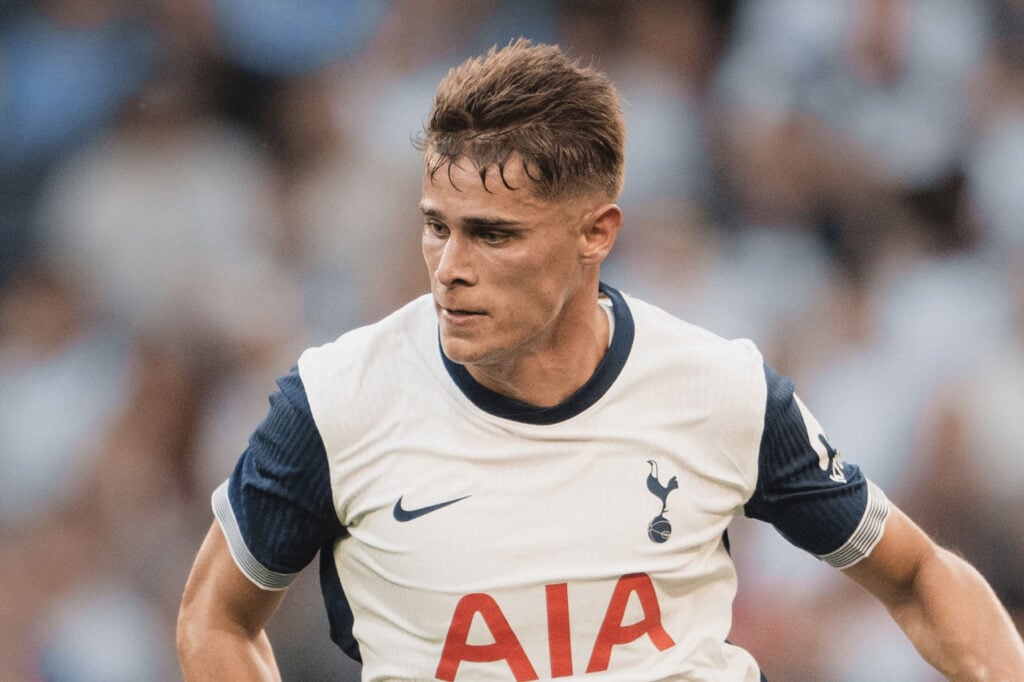 Micky van de Ven criticised after 'nervous' performance for Netherlands - Spurs Web