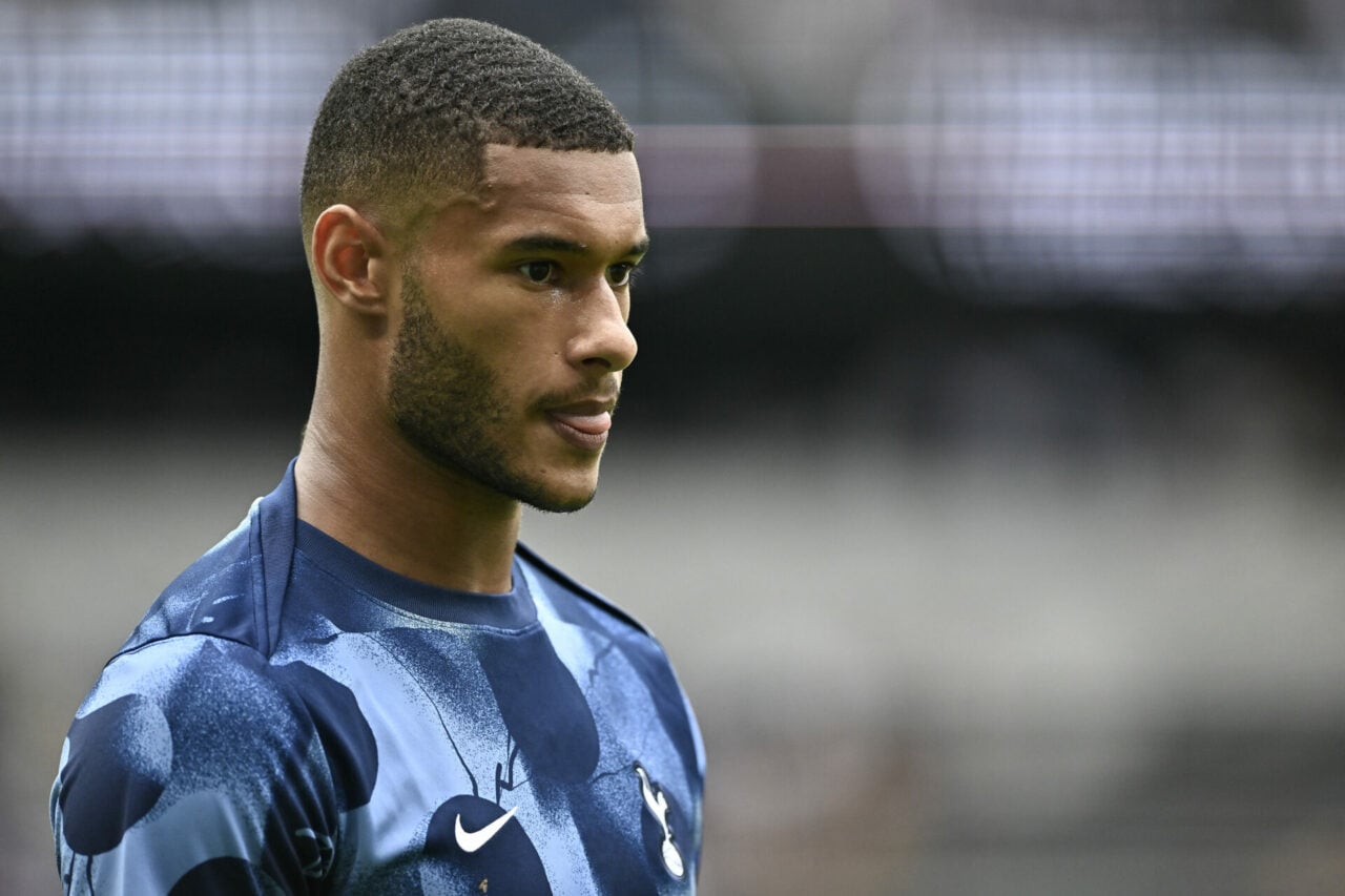 It's time for Brandon Austin to start his first game for Spurs ...