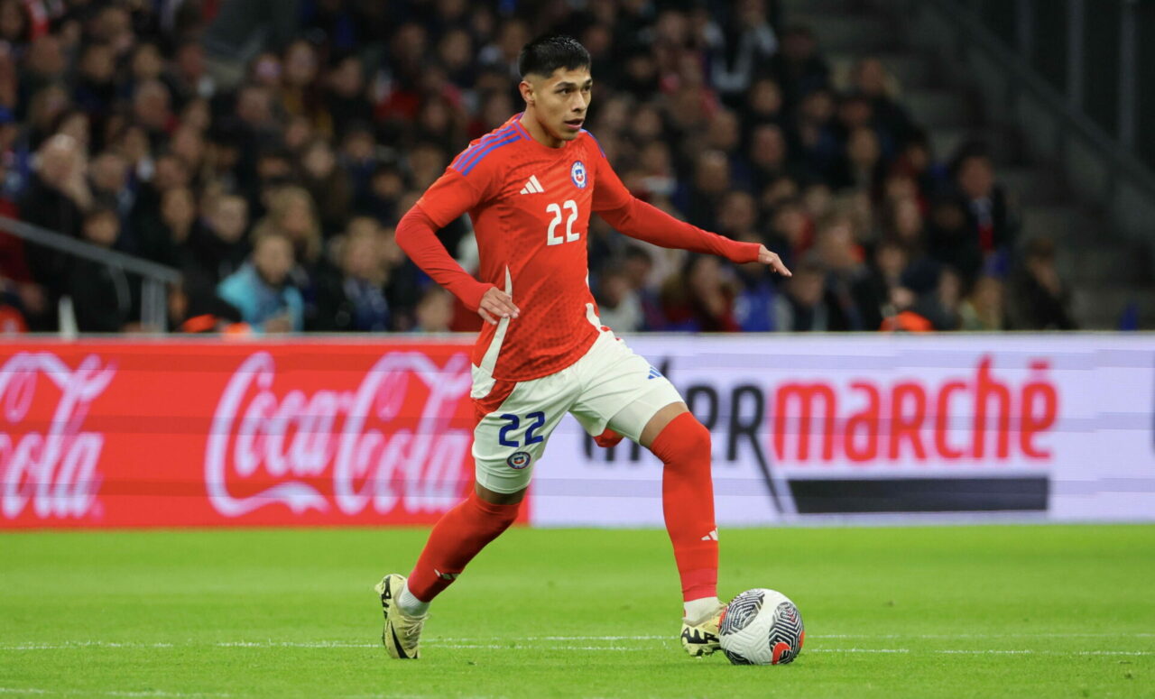 Spurs scouts impressed by South American winger, Borussia Dortmund also ...
