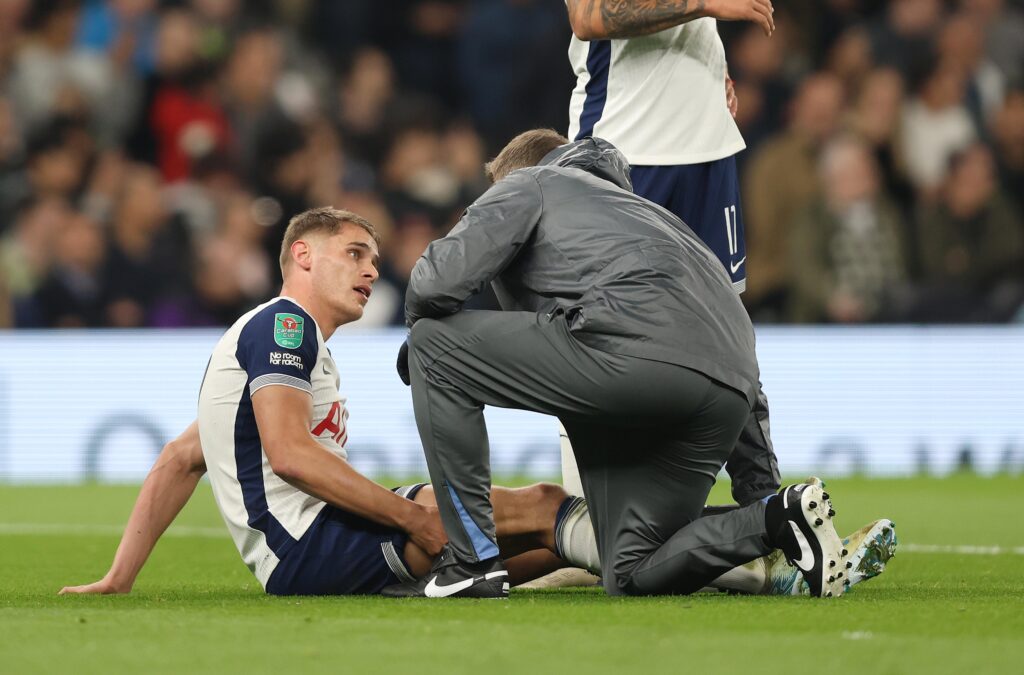 Pundit thinks he spotted a good sign on Micky Van de Ven injury at Spurs - Spurs Web