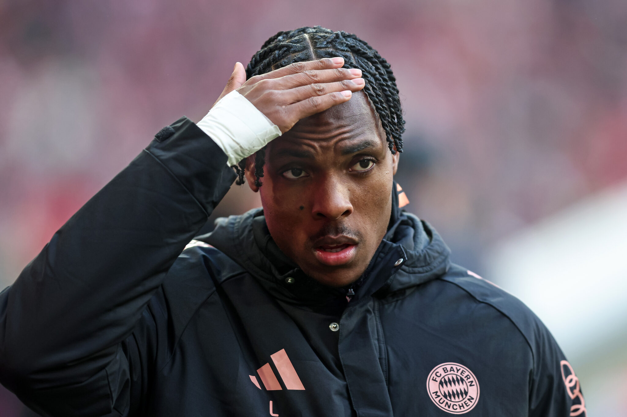 Mathys Tel sends big transfer hint as Spurs rush to wrap up late deal ...