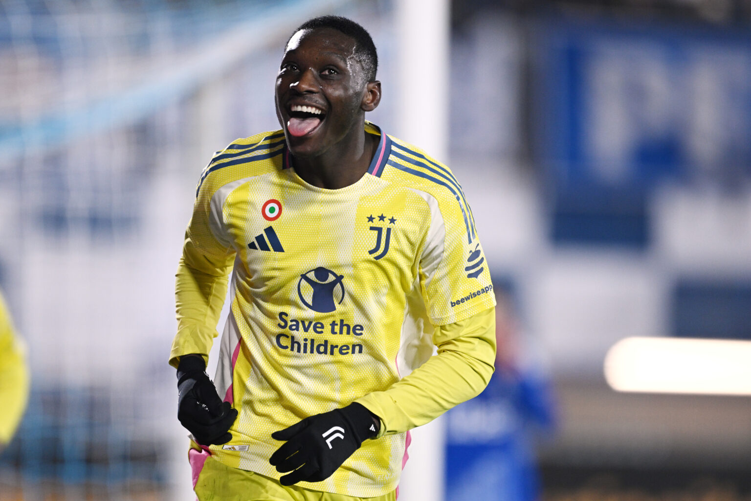 Tottenham will be sick at the sight of Randal Kolo Muani goal record ...