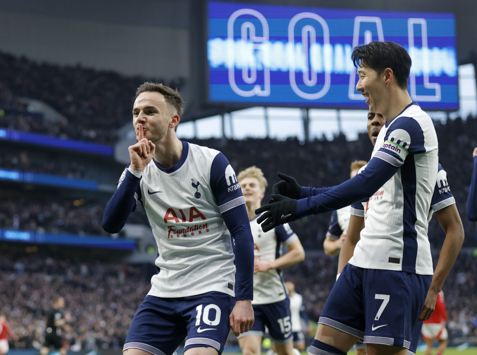 Tottenham first-half player ratings vs Man United - 9/10 for player ...