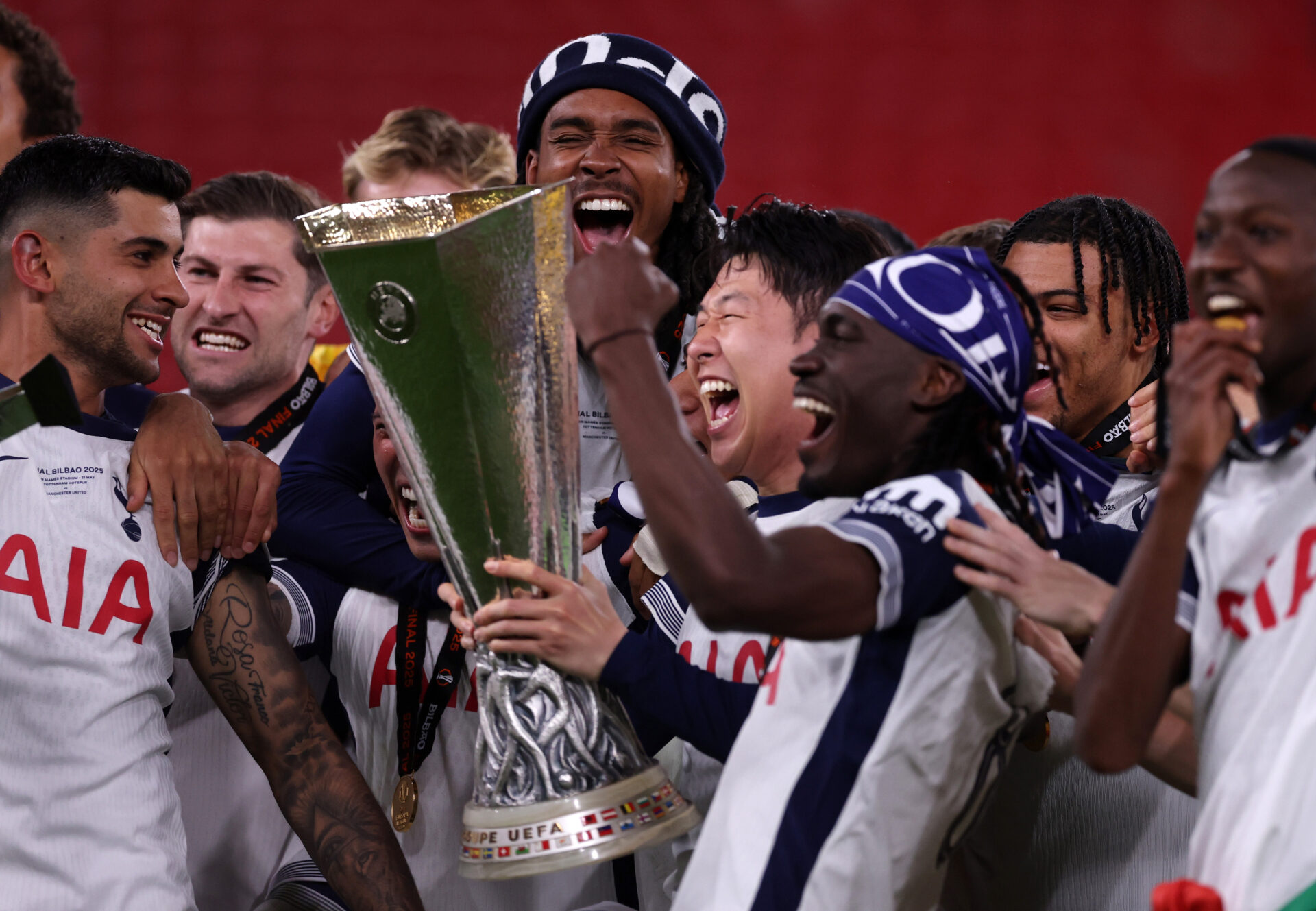 Tottenham's Europa League trophy bus parade: Route, date and time ...