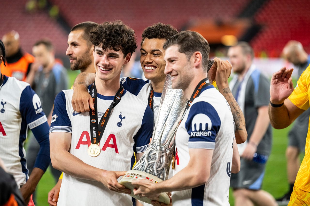 Leeds United eye move for Tottenham defender despite contract extension ...