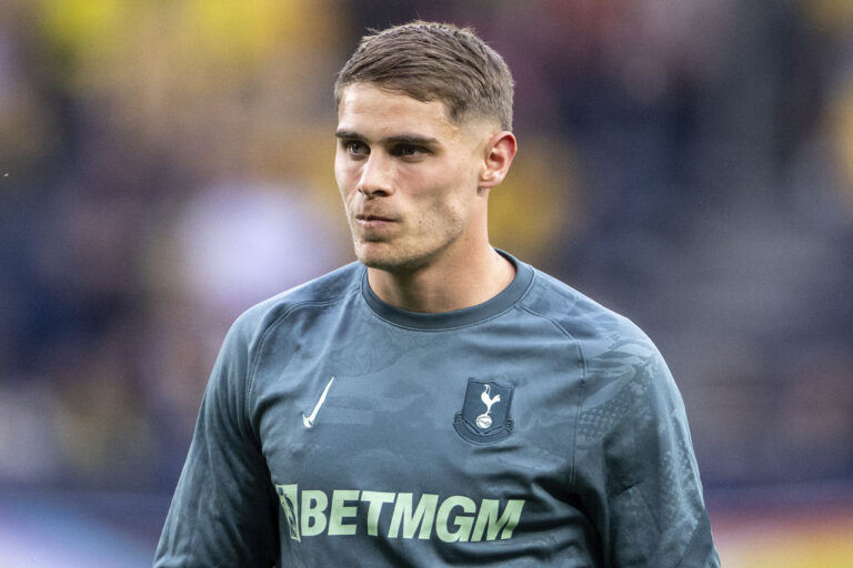 Micky van de Ven names 'unbelievable' Tottenham player who is 'like a ...