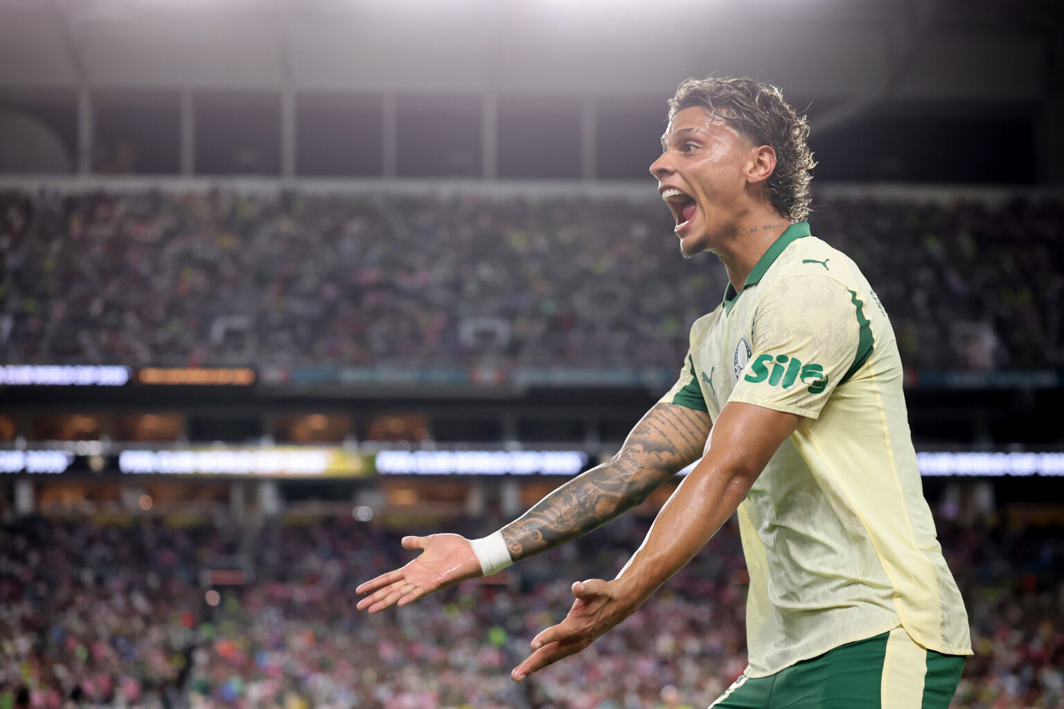 Tottenham dubbed 'ones to watch' in race for Colombia international ...