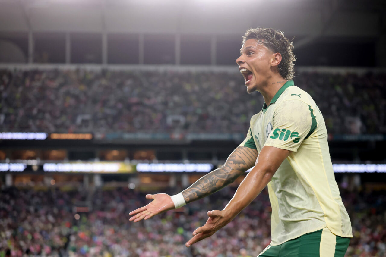 Tottenham dubbed 'ones to watch' in race for Colombia international ...