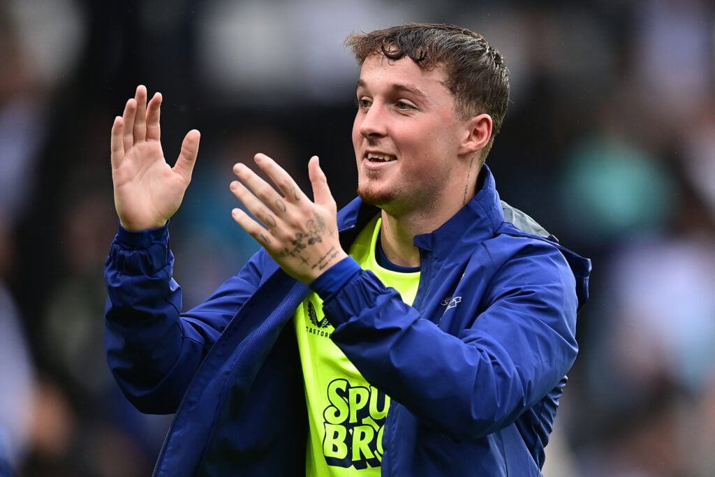 Video: Tottenham youngster Alfie Devine scores a screamer for Preston ...