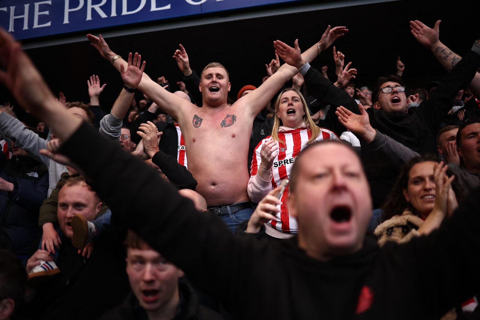 Tottenham fans will love what Sunderland crowd sang at Chelsea at ...