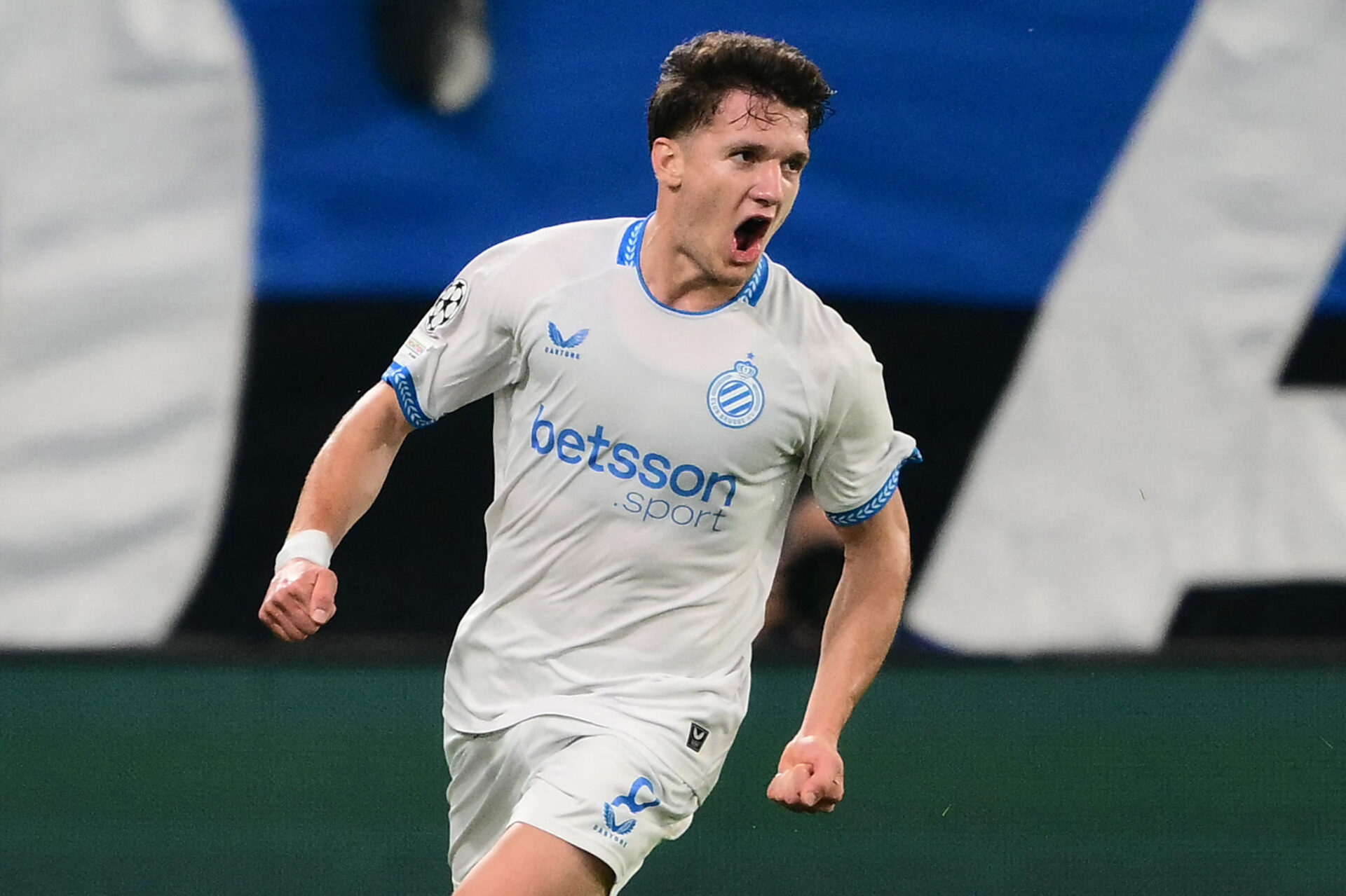 Tottenham battling three Premier League rivals for £35m winger with 17 ...