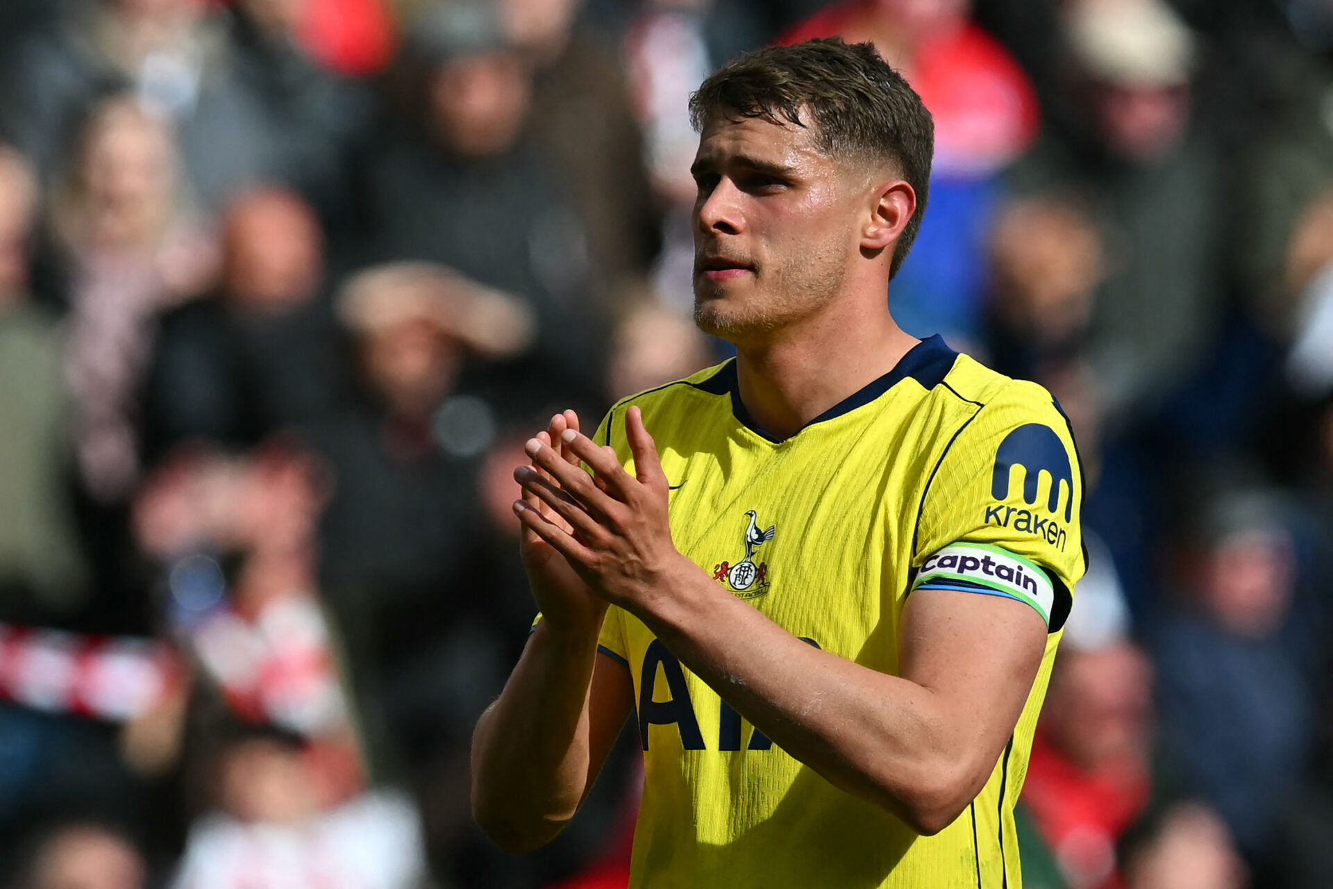 Tottenham send warning about player sales and 'financing arrangements ...