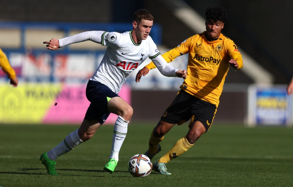 Report: Spurs hope 18-year-old academy star can make it into the first ...
