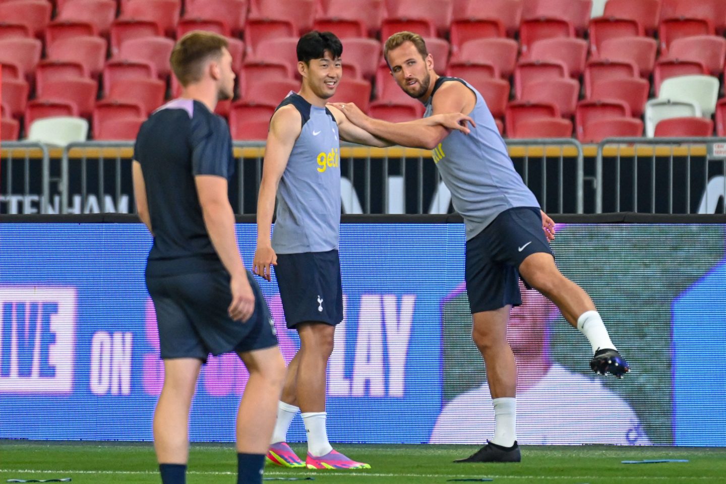 'Brother' - Heung-min Son pays tribute to Harry Kane in classy goodbye message - Spurs Web ...