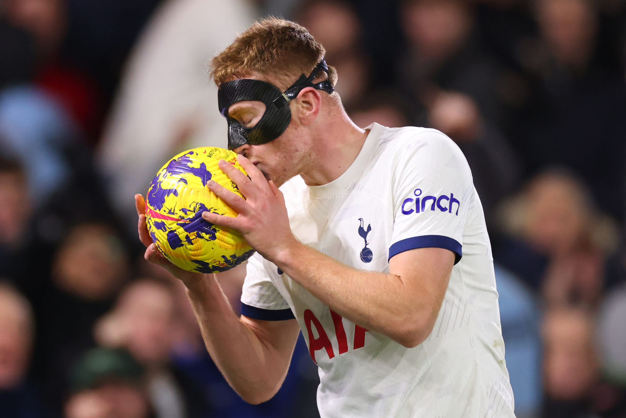 Gary Lineker says Tottenham star is 'strong and powerful' like Jack ...